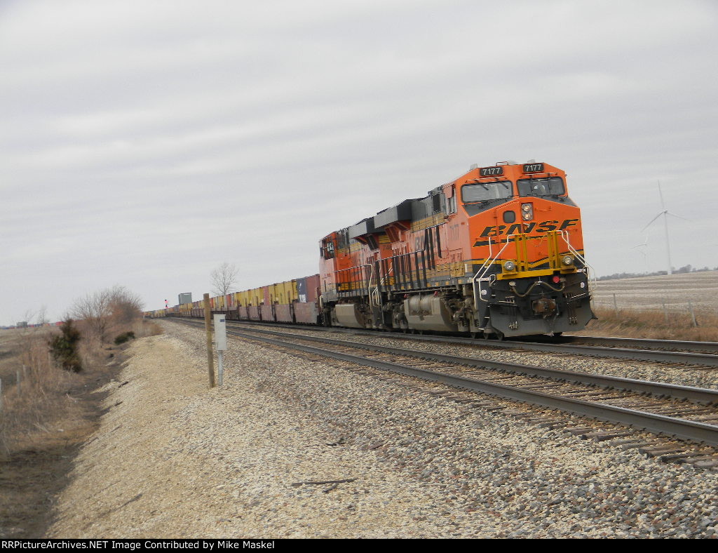 BNSF 7177